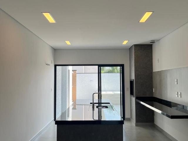 Casa de Condomínio para venda em Cajuru Do Sul em Sorocaba São Paulo de 144.00m² com 3 Quartos, 3 Suítes e 4 Garagens