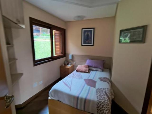 Casa de Condomínio para venda em Caraguatá de 311.30m² com 5 Quartos, 3 Suites e 4 Garagens