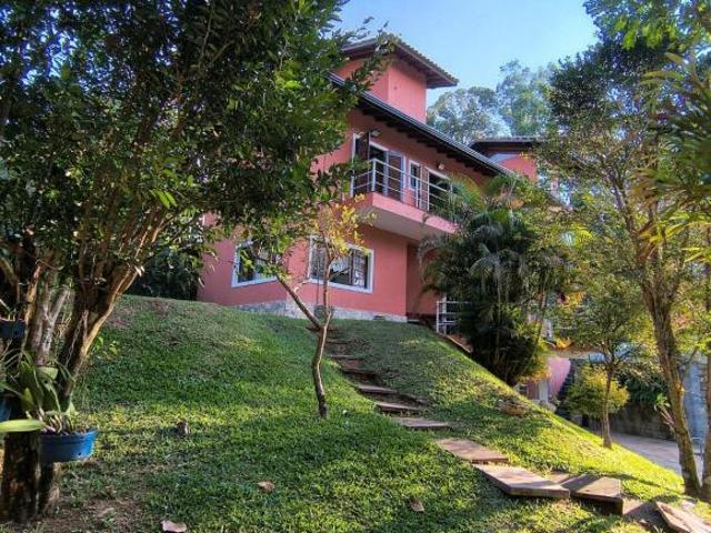 Casa de Condomínio para venda em Caraguatá de 400.00m² com 4 Quartos, 3 Suites e 2 Garagens