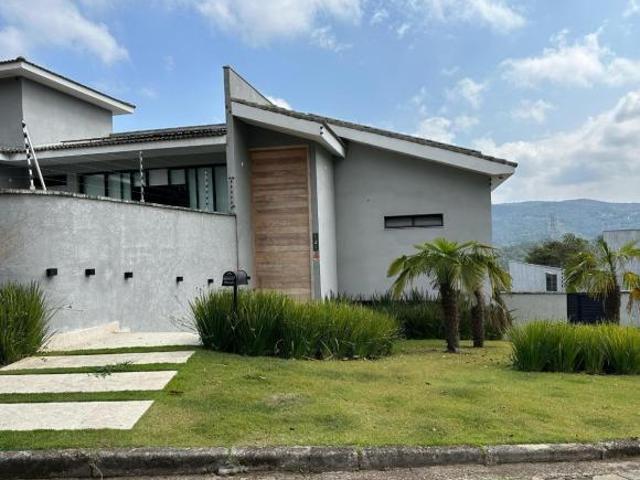 Casa de Condomínio para venda em Caraguatá de 630.00m² com 5 Quartos, 5 Suites e 6 Garagens