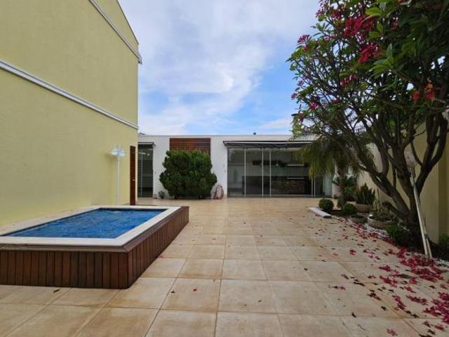 Casa de Condomínio para venda em Cariobinha de 108.00m² com 3 Quartos, 1 Suite e 4 Garagens