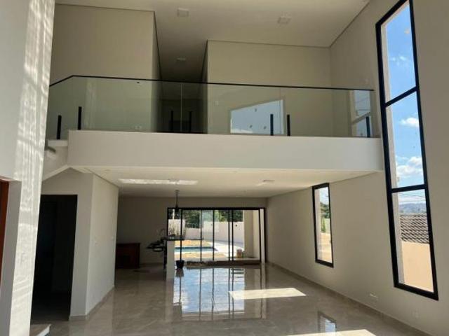 Casa de Condomínio para venda em Centro cotia de 280.00m² com 4 Quartos, 4 Suites e 4 Garagens