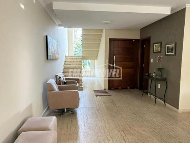 Casa de Condomínio para venda em Centro de 204.00m² com 3 Quartos, 3 Suites e 4 Garagens