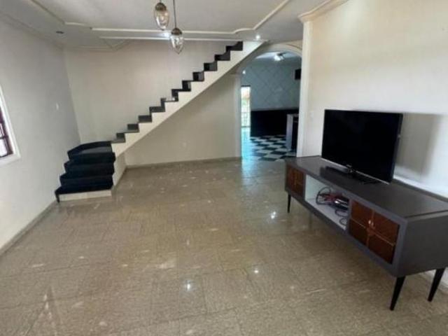 Casa de Condomínio para venda em Centro, Sarzedo