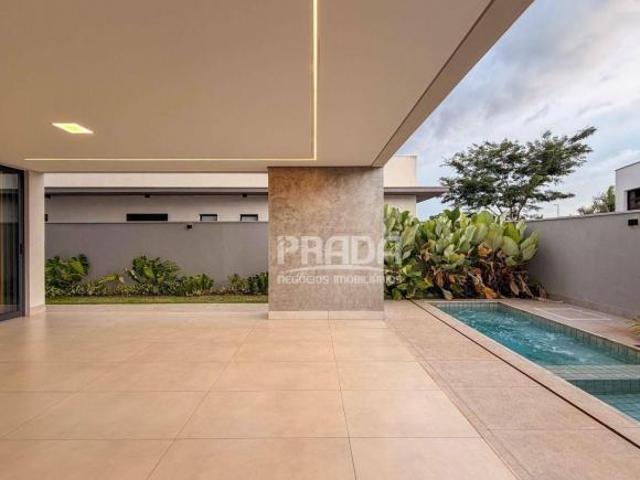 Casa de Condomínio para venda em Centro, Uberlândia