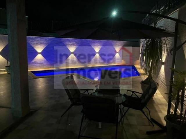 Casa de Condomínio para venda em Chácara Do Visconde de 205.00m² com 3 Quartos, 1 Suite e 2 Garagens