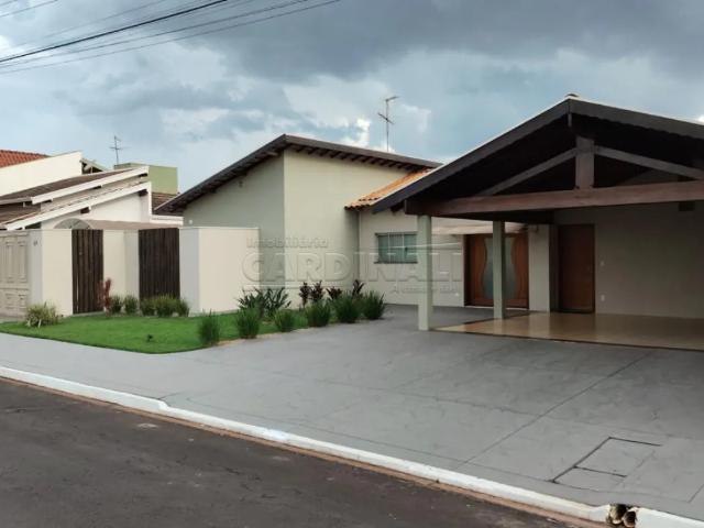 Casa de Condomínio para venda em Chácara Flora Araraquara em Araraquara São Paulo de 258.00m² com 3 Quartos, 1 Suíte e 4 Garagens
