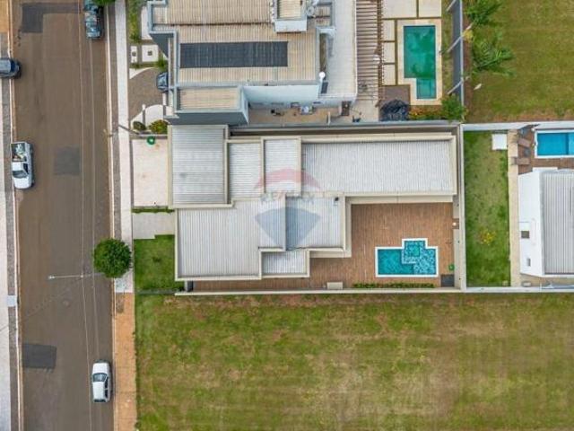 Casa de Condomínio para venda em Chácara Letônia de 223.00m² com 3 Quartos, 3 Suites e 4 Garagens