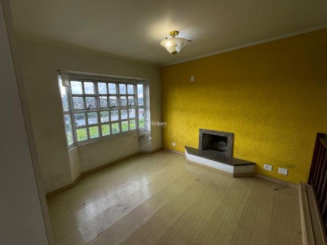 Casa de Condomínio para venda em Chácara Pavoeiro em Cotia São Paulo de 200.00m² com 3 Quartos, 1 Suíte e 2 Garagens