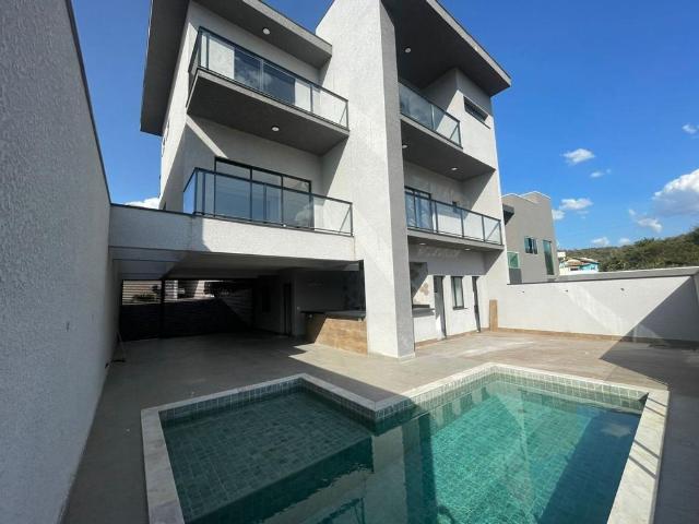 Casa de Condomínio para venda em Chácara Roselândia em Cotia São Paulo de 300.00m² com 4 Quartos, 3 Suítes e 4 Garagens