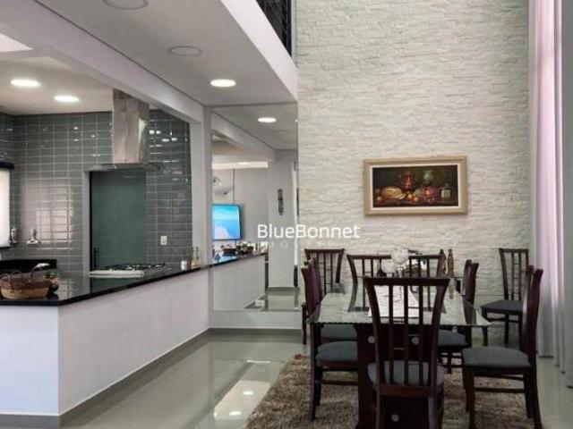 Casa de Condomínio para venda em Chácara São Francisco de 215.00m² com 3 Quartos, 2 Suites e 4 Garag