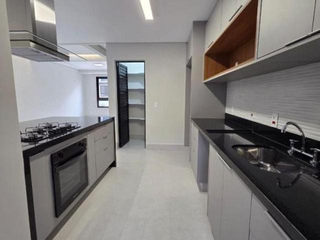 Casa de Condomínio para venda em Chacara Silvania de 145.00m² com 3 Quartos, 3 Suites e 2 Garagens