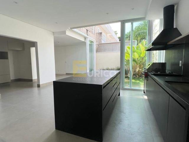 Casa de Condomínio para venda em Chácaras Alpina em Valinhos São Paulo de 199.00m² com 3 Quartos, 3 Suítes e 4 Garagens