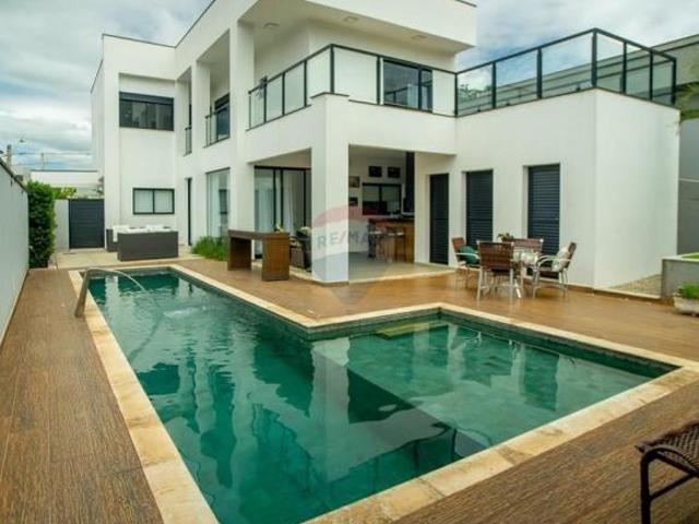 Casa de Condomínio para venda em Chácaras Maringá de 243.00m² com 3 Quartos, 3 Suites e 2 Garagens