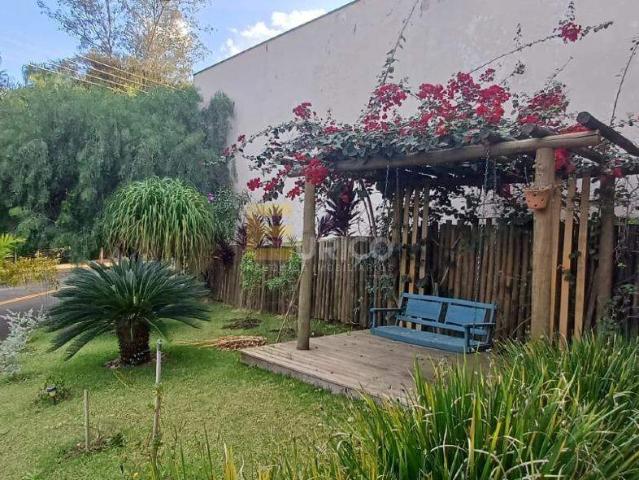 Casa de Condomínio para venda em Chácaras Silvania em Valinhos São Paulo de 220.00m² com 3 Quartos, 3 Suítes e 4 Garagens