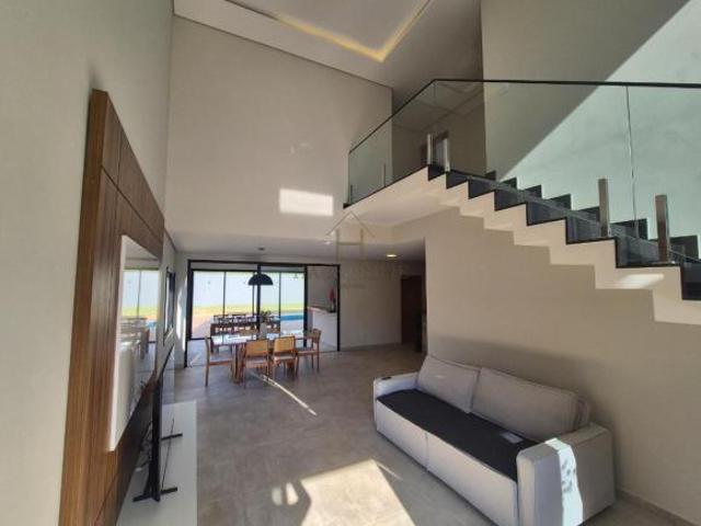 Casa de Condomínio para venda em Cidade Jardim de 230.00m² com 3 Quartos, 3 Suites e 6 Garagens