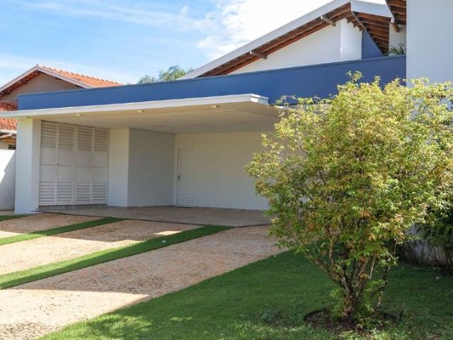 Casa de Condomínio para venda em Cidade Jardim em Araraquara São Paulo de 380.00m² com 3 Quartos, 3 Suítes e 4 Garagens