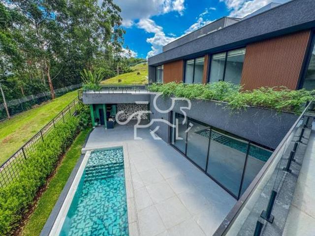 Casa de Condomínio para venda em Cidade Tamboré de 620.00m² com 4 Quartos, 4 Suites e 4 Garagens