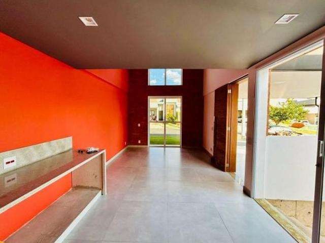 Casa de Condomínio para venda em Condominio Mantova de 198.00m² com 3 Quartos, 1 Suite e 4 Garagens