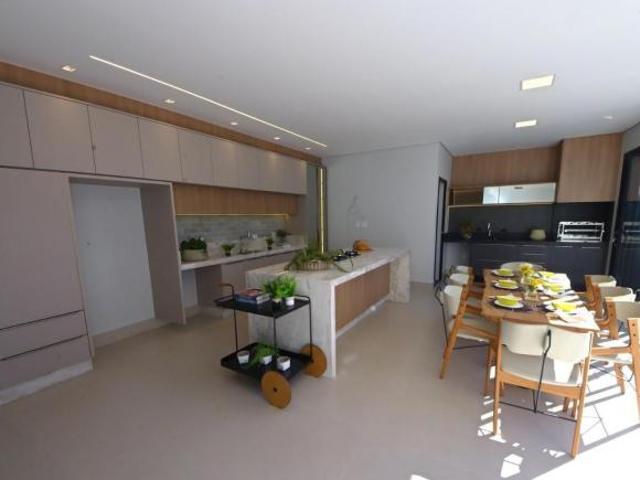 Casa de Condomínio para venda em Condomínio Maria Cândida de 200.00m² com 3 Quartos, 3 Suites e 4 Ga