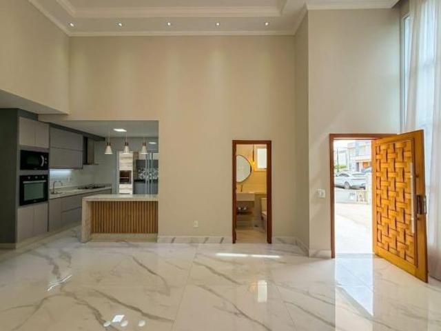 Casa de Condomínio para venda em Condomínio Maria Dulce de 187.00m² com 3 Quartos, 3 Suites e 4 Gara