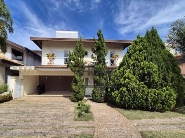 Casa de Condomínio para venda em Condomínio Ouro Verde de 371.00m² com 4 Quartos, 3 Suites e 4 Garag