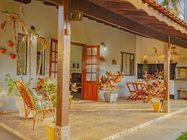 Casa de Condomínio para venda em Condomínio Alpes D&apos ouro de 136.00m² com 3 Quartos, 1 Suite e 3 Gara