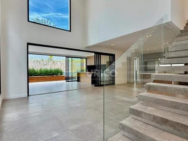 Casa de Condomínio para venda em Condomínio Alphaville Dom Pedro 2 de 320.00m² com 3 Quartos, 3 Suit