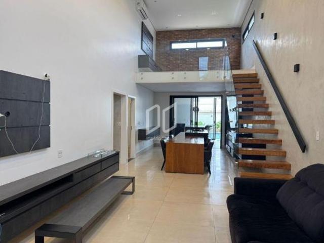 Casa de Condomínio para venda em Condomínio Buona Vita de 227.00m² com 3 Quartos, 3 Suites e 4 Garag