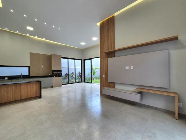 Casa de Condomínio para venda em Condomínio Buona Vita em Araraquara São Paulo de 186.00m² com 3 Quartos, 3 Suítes e 4 Garagens