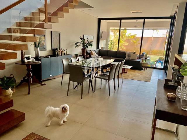 Casa de Condomínio para venda em Condomínio Buona Vita em Araraquara São Paulo de 220.00m² com 3 Quartos, 3 Suítes e 4 Garagens