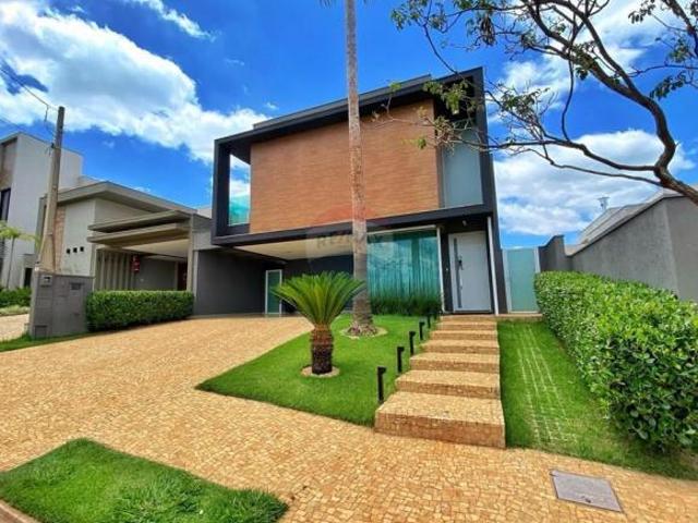 Casa de Condomínio para venda em Condomínio Bella Città de 292.00m² com 4 Quartos, 3 Suites e 4 Gara
