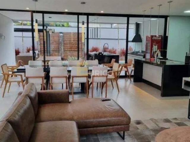 Casa de Condomínio para venda em Condomínio Cedros do Libano de 242.00m² com 3 Quartos, 3 Suites e 4