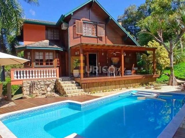 Casa de Condomínio para venda em Condomínio Estância Marambaia de 407.00m² com 7 Quartos, 5 Suites e