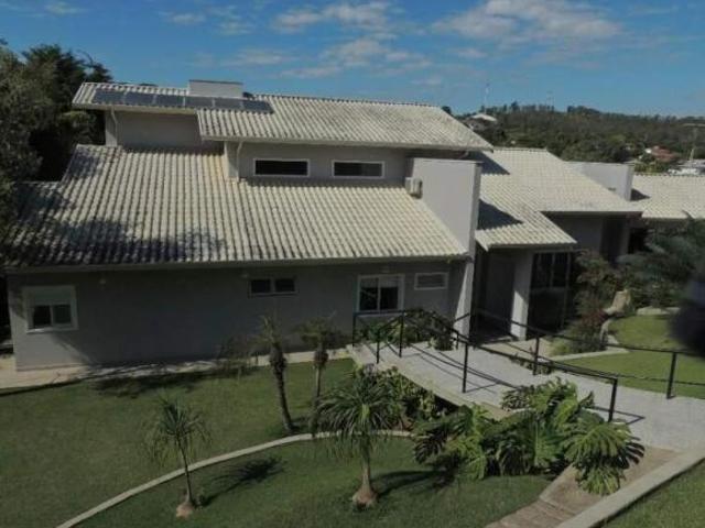 Casa de Condomínio para venda em Condomínio Estância Marambaia de 760.00m² com 4 Quartos, 4 Suites e