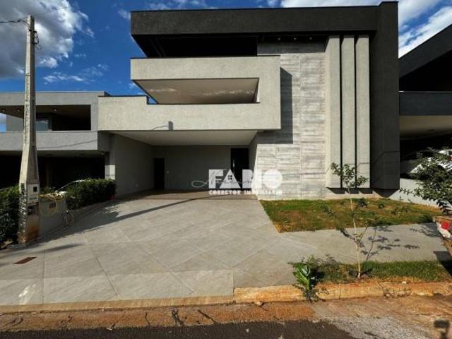 Casa de Condomínio para venda em Condomínio Figueira Ii de 173.00m² com 3 Quartos, 3 Suites e 4 Gara