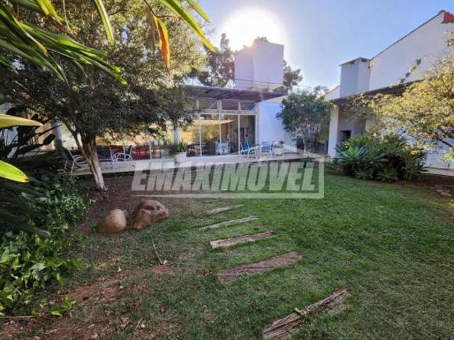 Casa de Condomínio para venda em Condomínio Granja Olga 2 de 422.00m² com 4 Quartos, 4 Suites e 6 Ga