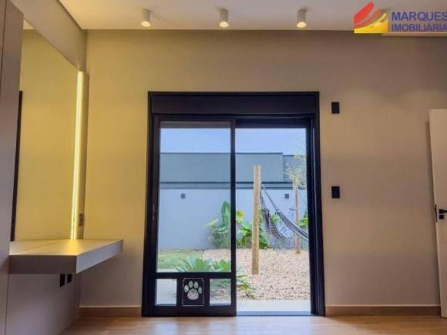 Casa de Condomínio para venda em Condomínio Helvetia Park Ii de 248.00m² com 3 Quartos, 3 Suites e 4
