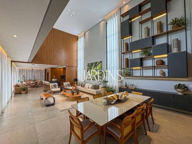 Casa de Condomínio para venda em Condomínio Ipê Amarelo de 502.00m² com 4 Quartos, 4 Suites e 4 Gara