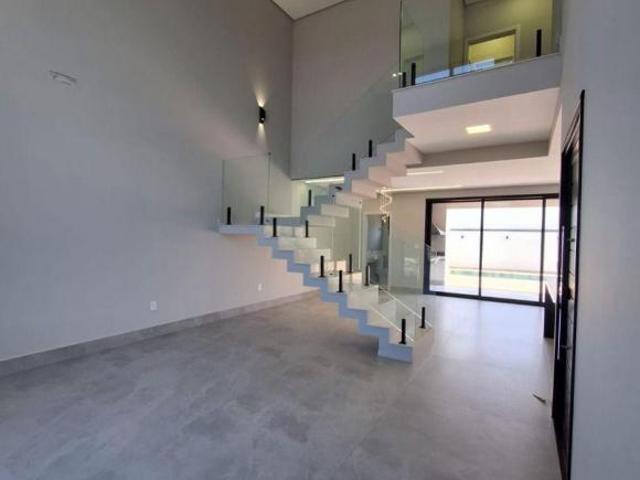 Casa de Condomínio para venda em Condomínio Jardins Di Roma de 246.00m² com 3 Quartos, 3 Suites e 4
