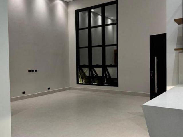 Casa de Condomínio para venda em Condomínio London Park de 191.00m² com 3 Quartos, 3 Suites e 4 Gara