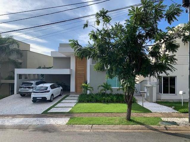 Casa de Condomínio para venda em Condominio Parque Das Quaresmeiras de 220.00m² com 3 Quartos, 3 Sui