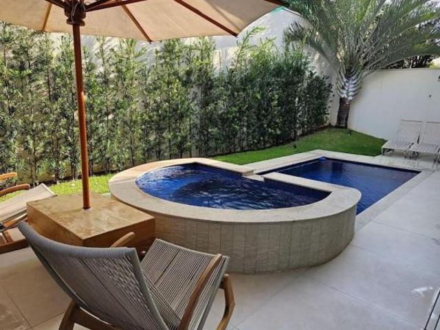 Casa de Condomínio para venda em Condomínio Parque Dos Alecrins de 315.00m² com 5 Quartos, 4 Suites