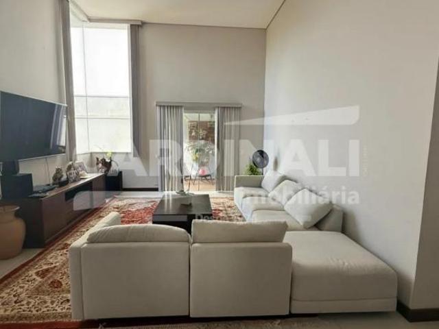 Casa de Condomínio para venda em Condominio Parque Residencial Damha I de 270.00m² com 3 Quartos, 3