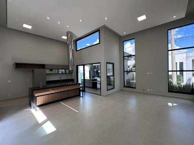 Casa de Condomínio para venda em Condomínio Piemonte de 235.00m² com 3 Quartos e 3 Suites