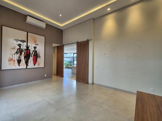 Casa de Condomínio para venda em Condomínio Portal Das Tipuanas de 191.00m² com 3 Quartos, 3 Suites