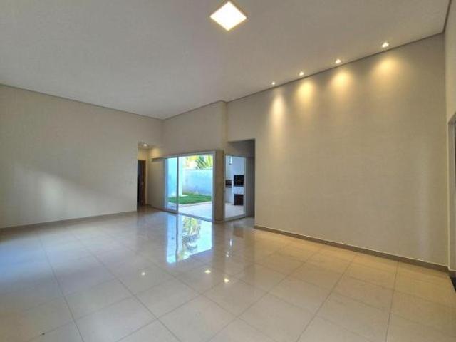 Casa de Condomínio para venda em Condomínio Portal Das Tipuanas de 192.00m² com 3 Quartos, 3 Suites