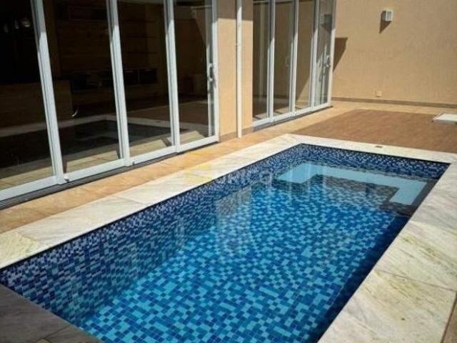 Casa de Condomínio para venda em Condomínio Portal do Jequitibá de 331.00m² com 3 Quartos, 3 Suites