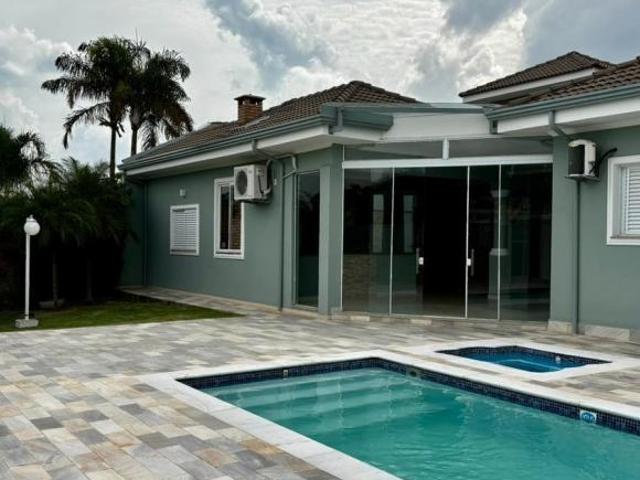 Casa de Condomínio para venda em Condomínio Portal Do Lago de 381.00m² com 3 Quartos, 3 Suites e 4 G