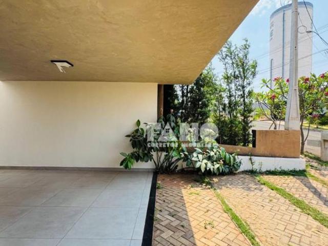 Casa de Condomínio para venda em Condomínio Quinta Do Lago de 192.00m² com 3 Quartos, 3 Suites e 4 G